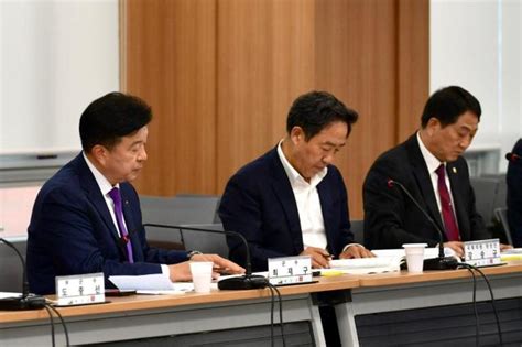 예산군 국회의원 당선인 초청 정부예산 확보 간담회 개최 아주경제
