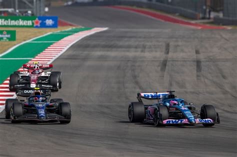 Fernando Alonso Alpine A522 Battles Nicholas Latifi Williams Fw44
