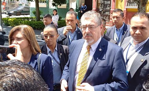 Presidente electo Bernardo Arévalo se pronuncia por allanamientos en sede del TSE