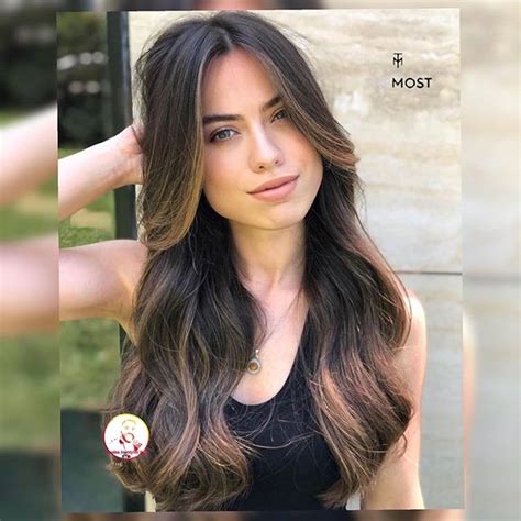 49 Best Feathered Hair Ideas That Will Transform Your Look In 2022