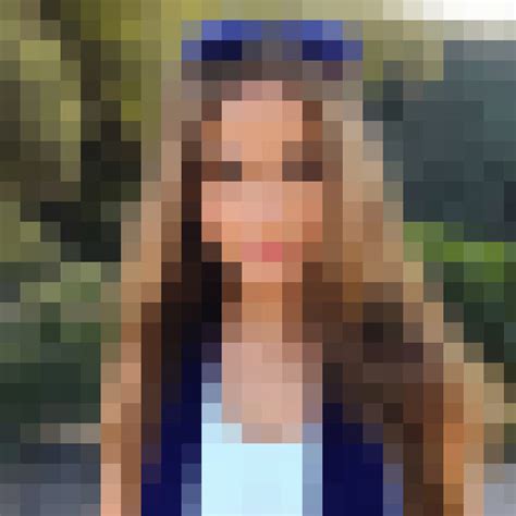 Lucy Ember M📷delssignup