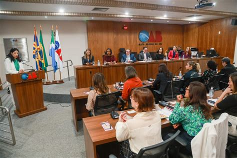 Evento Oabms No Enfrentamento à Violência Contra A Mulher Reúne