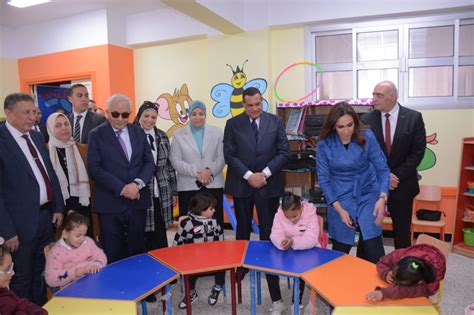 جولة لوزيري التنمية المحلية والتعليم بمدرسة النور للمكفوفين بدمنهور صور