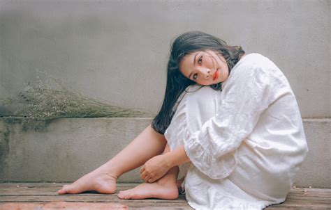 무료 이미지 애정 귀엽다 초상화 아름다운 행복 소녀 미술 피부 아름다움 인간의 머리 색깔 레이디 좌석