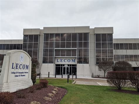 Lecom Celebrates 30th Anniversary Erie Reader