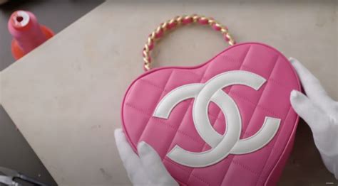 Chanel Signe Cinq Silhouettes Pour Le Film Barbie