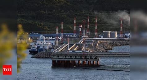 Russias Rosneft Signs Deal To Boost Oil Supplies To India Times Of India