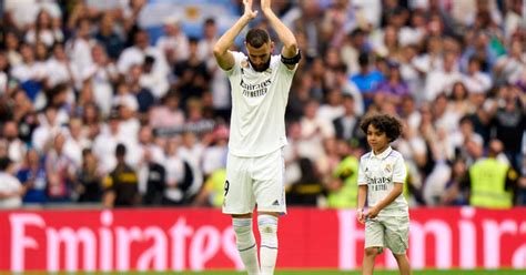 بهدف أخير من ضربة جزاء كريم بنزيما ينهي رحلته مع ريال مدريد