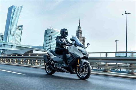 Yamaha TMAX E TMAX Tech MAX 2025 A EICMA