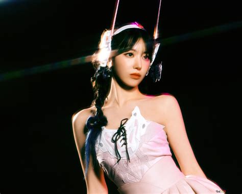 Le Sserafims Sakura For Perfect Night Mv Shoot 4k Wallpaper Download