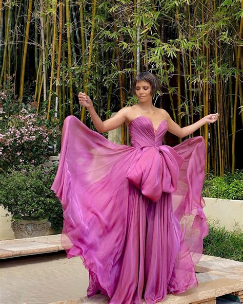 Halle Berry S Sexy Look At Academy Awards Red Carpet Photos The Fappening