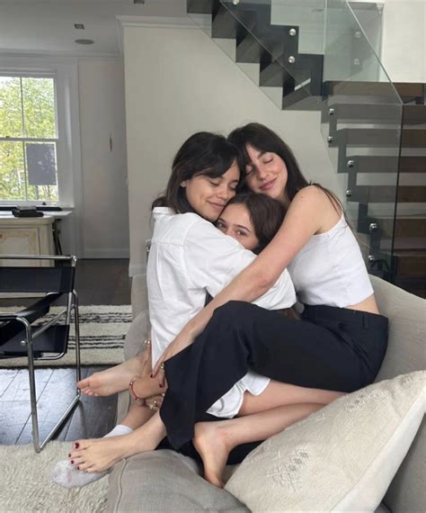 Jenna Ortega And Gideon Adlon 🤍 Citações De Filmes Famosos Mulheres Icônicas Atrizes