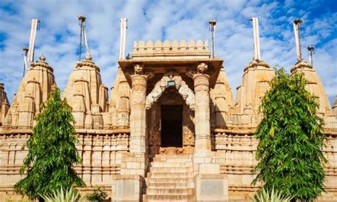 10 Must Visit Historical Temples Near Udaipur