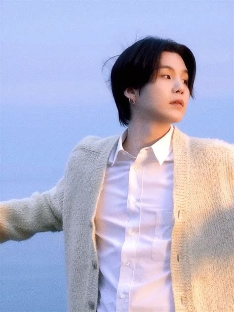 Ghim của surya trên Yoongi Nhóm nhạc bts