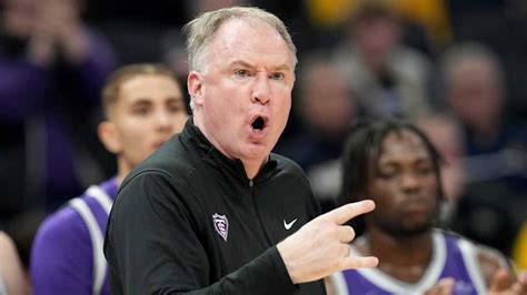 St Thomas Coach John Tauer Eyes Future Rivalry With Minnesota Gophers