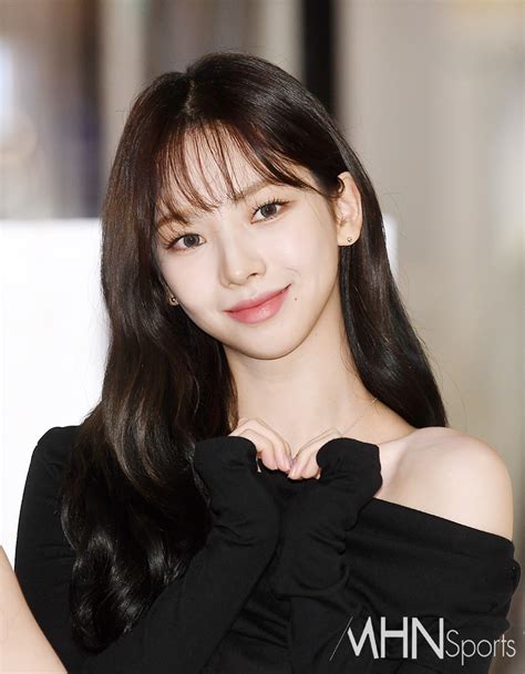Ms앨범 에스파 카리나 Cg보다 더 Cg 비현실적인 비주얼