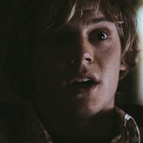 Tate Tate And Violet Scene Scenes Line Lines Kiss Kissing Girlfriend