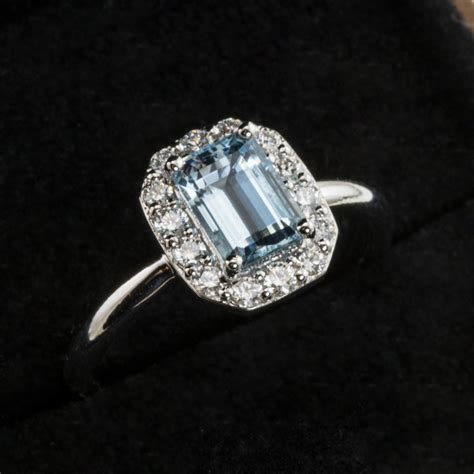 Anillo Oro Blanco Aguamarina Con Brillantes