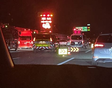 【静岡】新東名高速下り 車の横転事故 渋滞 静岡スマートic 藤枝岡部ic 5月4日土20：00頃 ねこ社長
