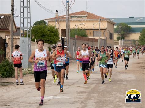 Omar Benito E Irene De La Torre Dominan La Carrera Popular De La Fuente