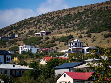 Suburban Projects დაბალი ინტენსივობის საცხოვრებელი პროექტების სერია