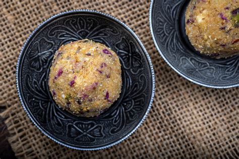 설탕이 첨가되지 않은 건조 과일 Ladoo 영양소 좋은 지방 및 섬유질로 가득 찬 자연 채식주의 자의 클로즈업 뷰 0명에 대한 스톡 사진 및 기타 이미지 Istock