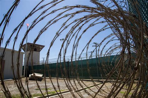 Tratamento cruel desumano e degradante na prisão de Guantánamo
