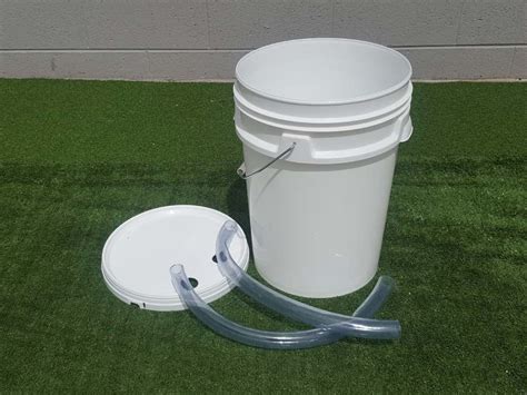 Flow Hive® Extraction Pail 20 Liter Food Grade Bucket With Tubes The