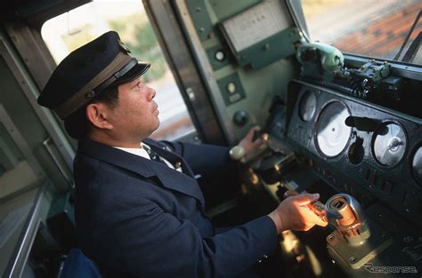 気分は電車の運転士、ペットボトルを「プシューッ！」と開ける レスポンス（response Jp）