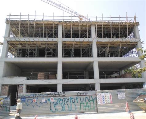 ΕΜΠΟΡΙΚΟ ΚΕΝΤΡΟ ΜΑΡΟΥΣΙ ΒΑΓΕΝΑΣ