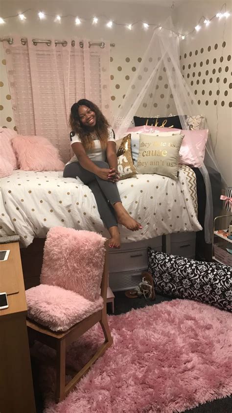 College Bedroom Ideas For Girls