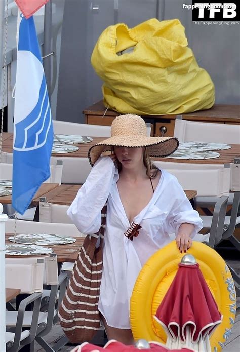 Mia Goth Gothmia Nude Onlyfans Leaks The Fappening Photo