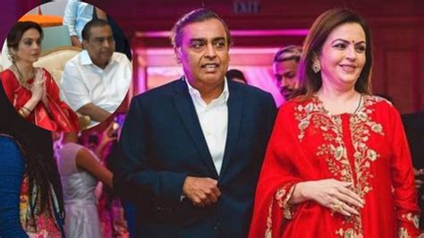 Mukesh Ambani Nita Ambani Host Mass Wedding Ahead Of Anant Radhikas