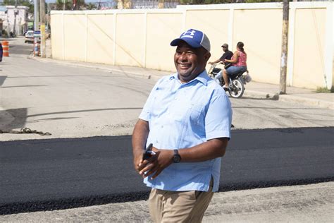 Alcalde Cesar Rojas Ayuntamiento San Antonio De Guerra