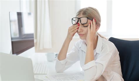 5 простых советов как сохранить зрение при работе за компьютером