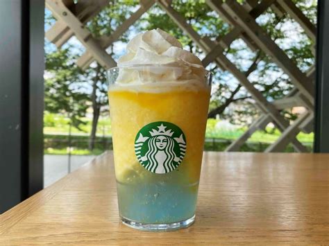 【スタバ新作】「サンシャイン パイン フラペチーノ」は“冷たさ”が魅力！ 山の中のスタバで実食 All About ニュース