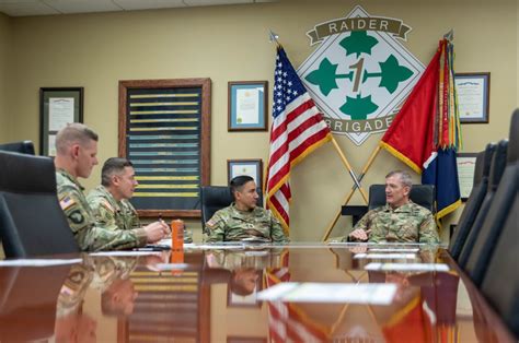 Forscom Csm Holland Visits The Ivy Division Article The United