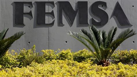 Femsa venderá acciones de Heineken y desarrollará nuevo modelo de negocio en México