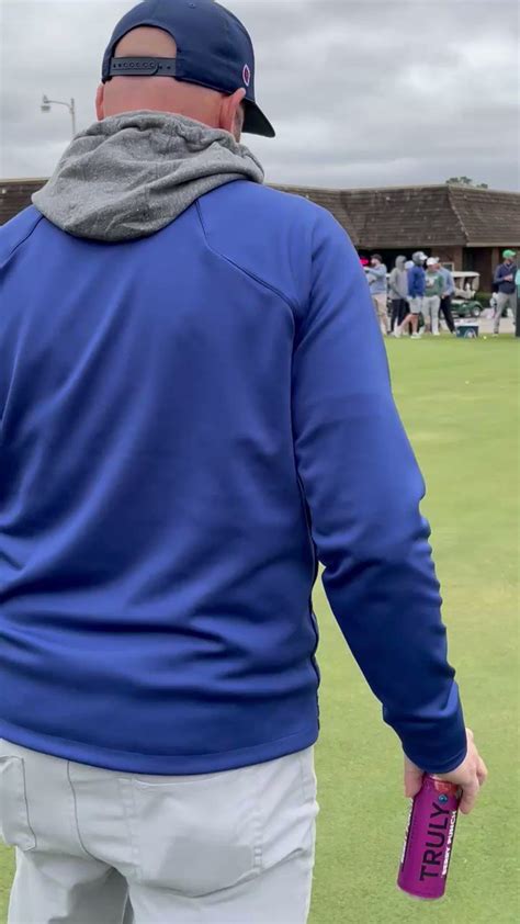 The Barstool Classic On Twitter 2 People Left In The Trulyseltzer