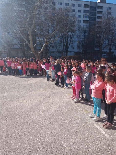 СРЕДНО УЧИЛИЩЕ ХРИСТО ГРУЕВ ДАНОВ Има такова училище