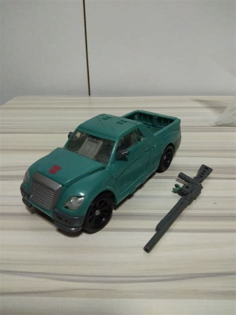 Deluxe Chug Generations Sergeant Kup Transformers Hobbies And Toys Toys