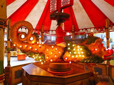 Dingles Fairground Attractions Bible Of British Taste