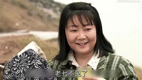 女人买东西时，让陌生人抱孩子，结果出大事了腾讯视频