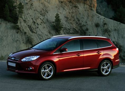 Тест-драйв универсала Ford Focus 3