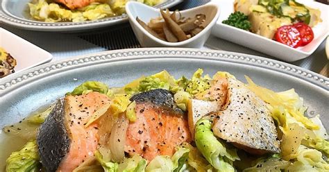 春キャベツと鮭のバター香るワイン蒸し By Yhana0924 【クックパッド】 簡単おいしいみんなのレシピが369万品