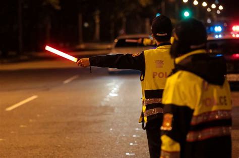 李震華觀點：反制警察臨檢不依法，這招必學─手機錄影反蒐證 風傳媒