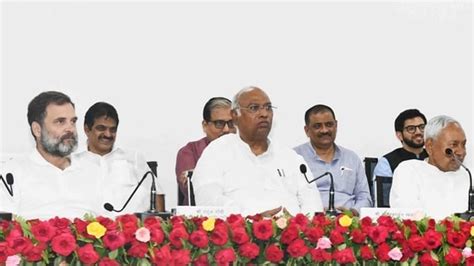 विपक्षी दलों की बैठक के बाद नीतीश बोले शिमला में तय होगा कौन कहां से