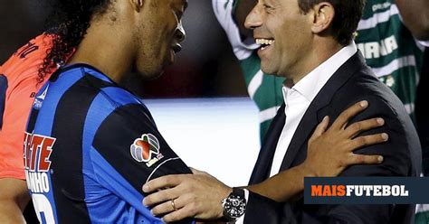 Ronaldinho Gaúcho Despede Se Do México E Do Querétaro Maisfutebol