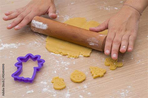 Elaboración de galletas caseras Stock Photo Adobe Stock