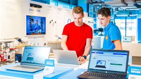 Monitoren Bekijken In Onze Winkels Coolblue Alles Voor Een Glimlach